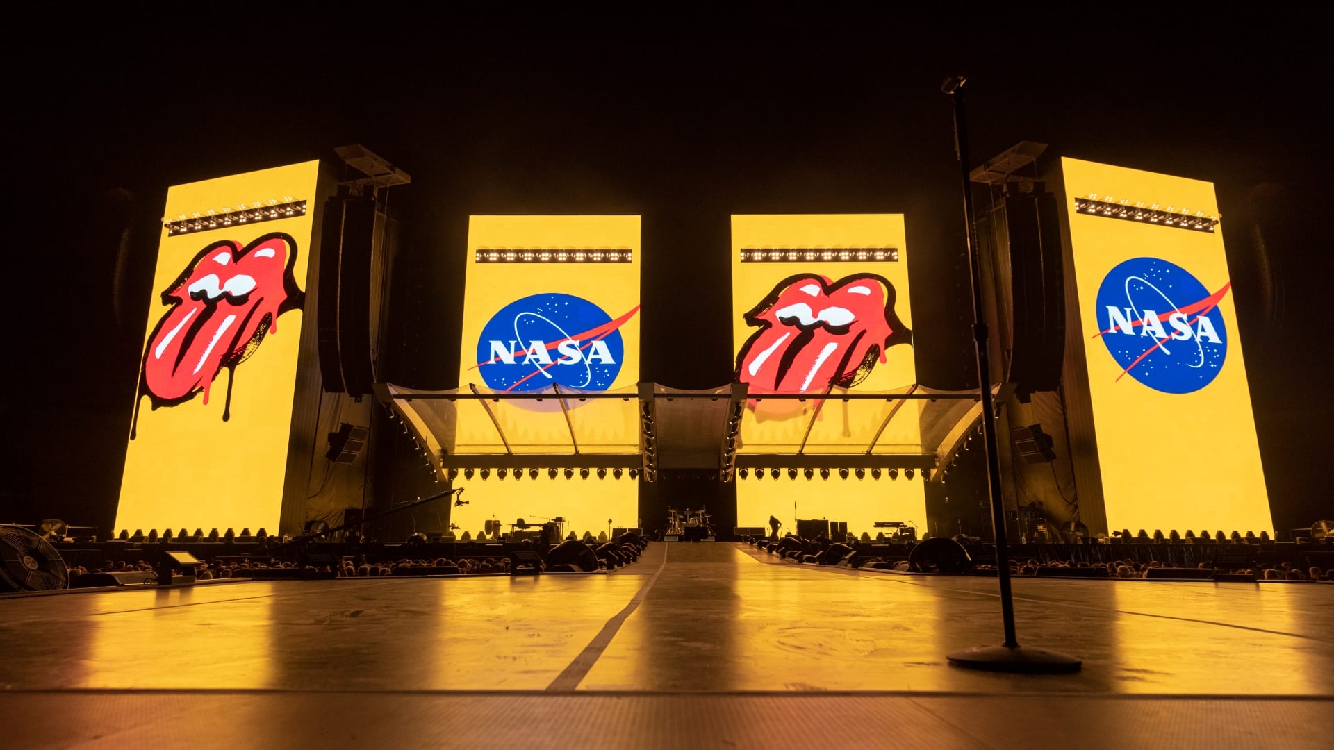 NASA Names ‘Rolling Stones Rock’ on Mars | The Webby Awards NASA Names ‘Rolling Stones Rock’ on Mars | The Webby Awards